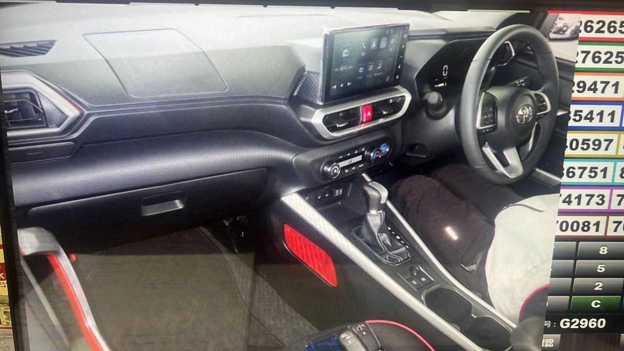 Toyota Raize Hybrid Z – Full Black | 1.2L Hybrid SUV Japan Model | LUXURYX